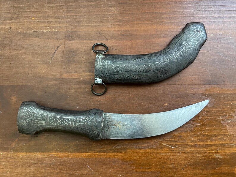 Unusual Midcentury Small Arabian Jambiya Dagger With Etched, Engraved ...