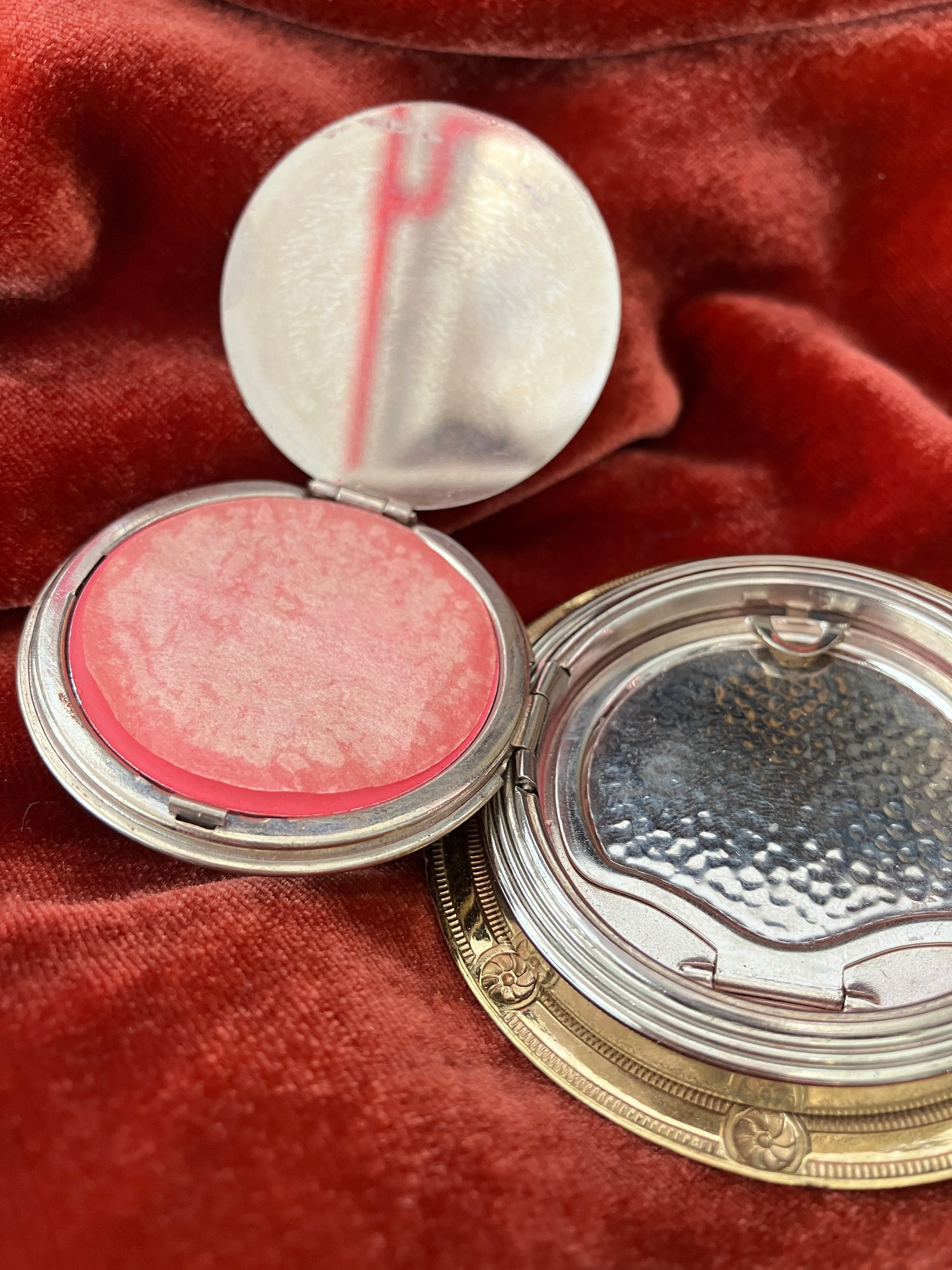 Deco Era Evans Gold Mesh Dance Purse Guilloche Enamel Compact - Etsy