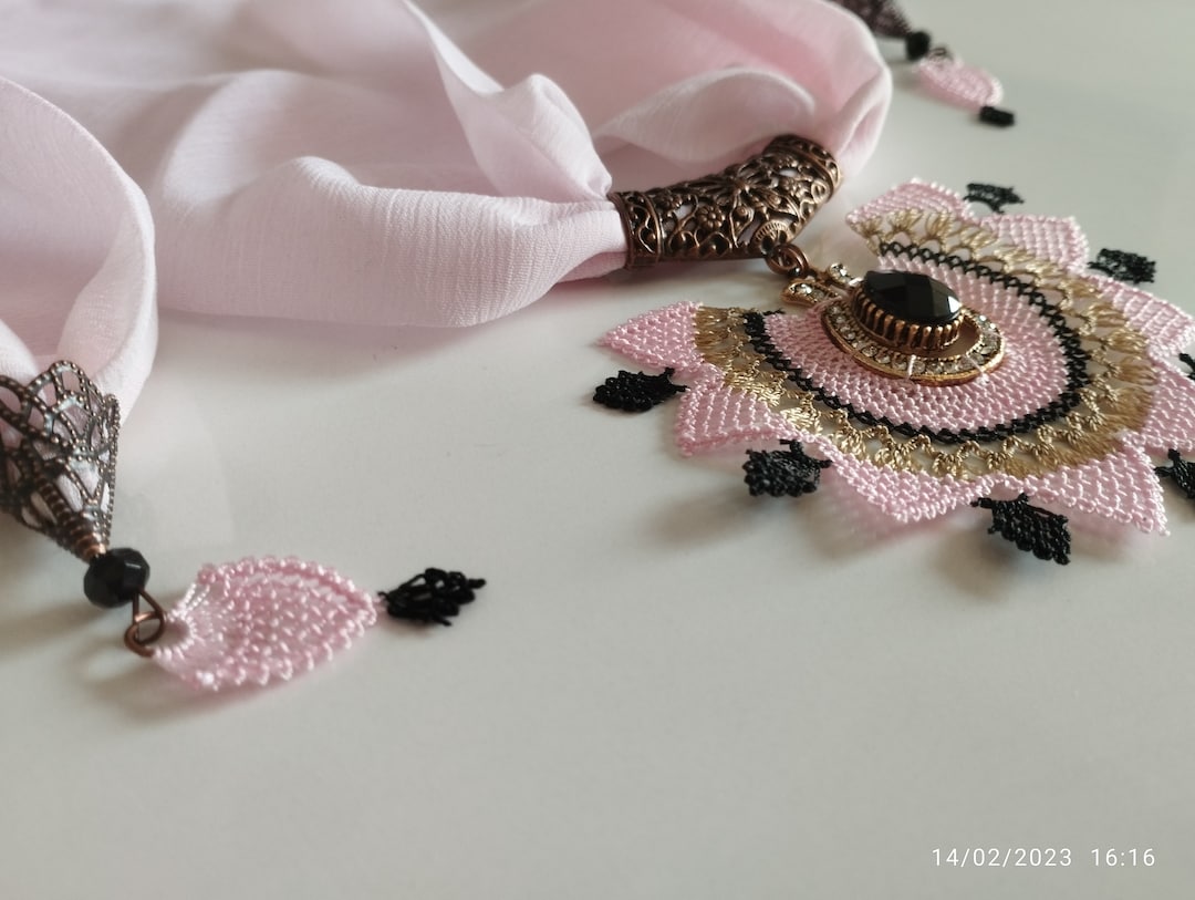 Traditional Turkish Handicraft Oya Needle Lace Scarf, Flower Pattern ...