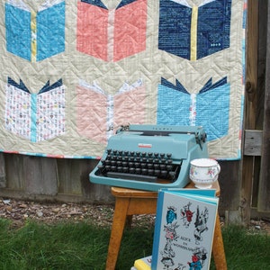 Book Nerd Quilt Pattern, Book Themed Modern Quilt Pattern, Quilt ...
