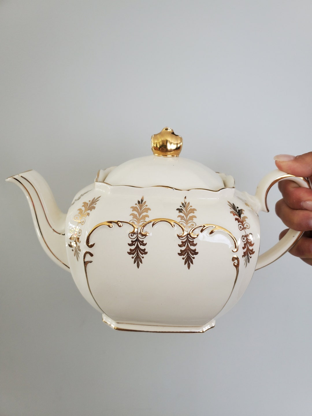 Vintage SADLER Cube Teapot Made in England Ivory With Gold Accents - Etsy