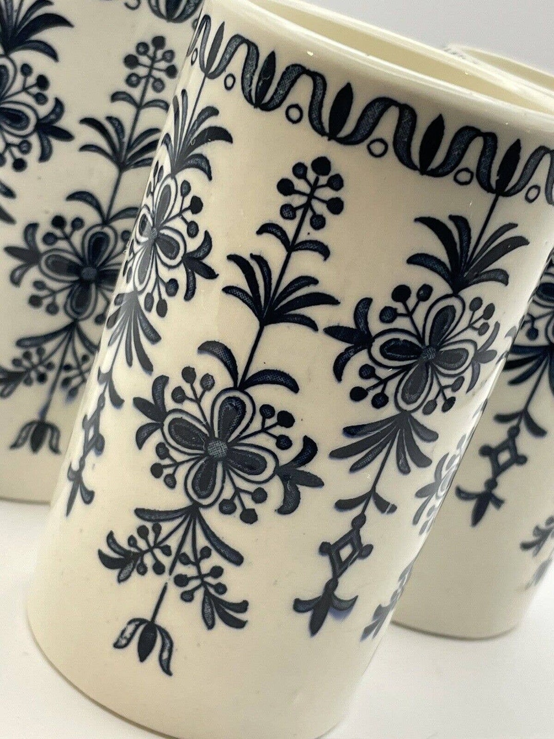 3 VINTAGE INARCO JAPAN Tea Cups With Floral Designs - Etsy