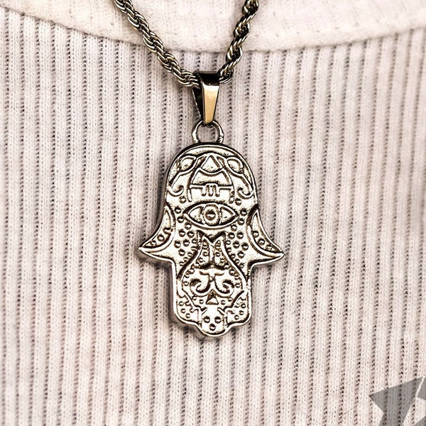 Silver Hamsa Pendant - Etsy UK