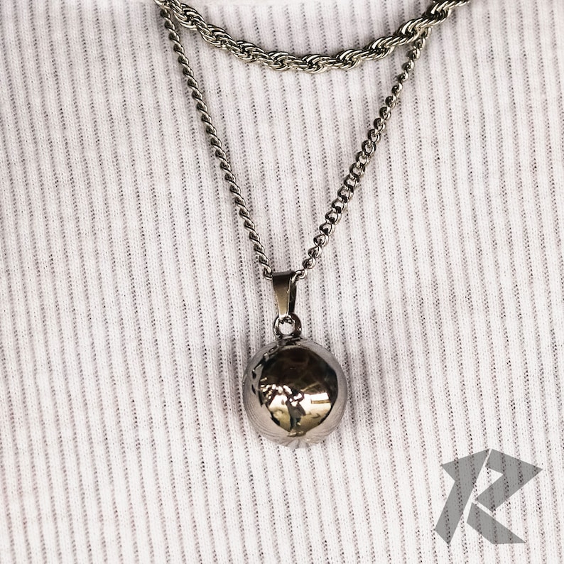 World Map Pendant Necklace, Globe Earth Necklace, Free Tracked Shipping ...