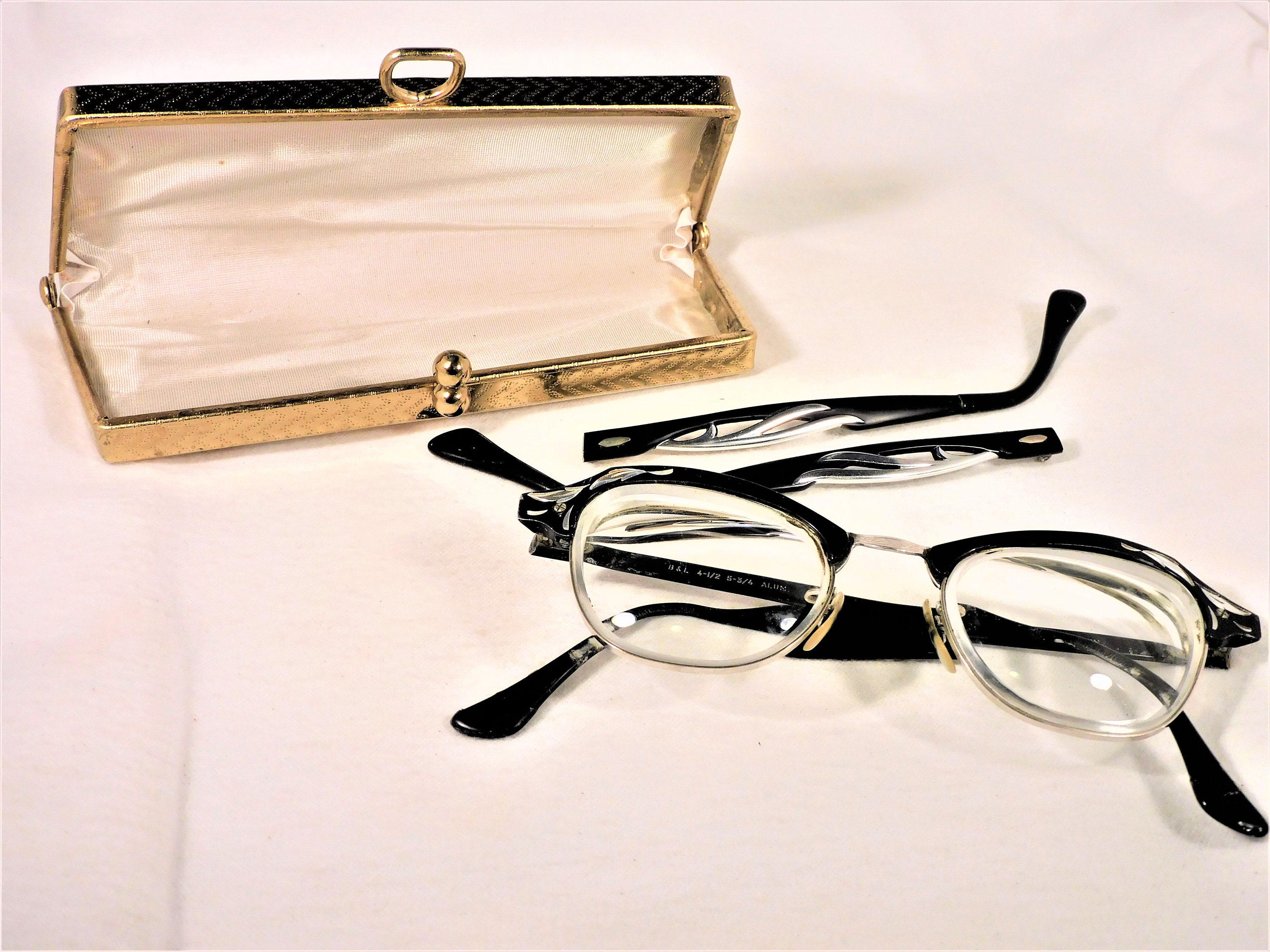 Bausch & Lomb Spectacles Extra 4.5-5.5 Bows 12KGF Marked Black Metal ...