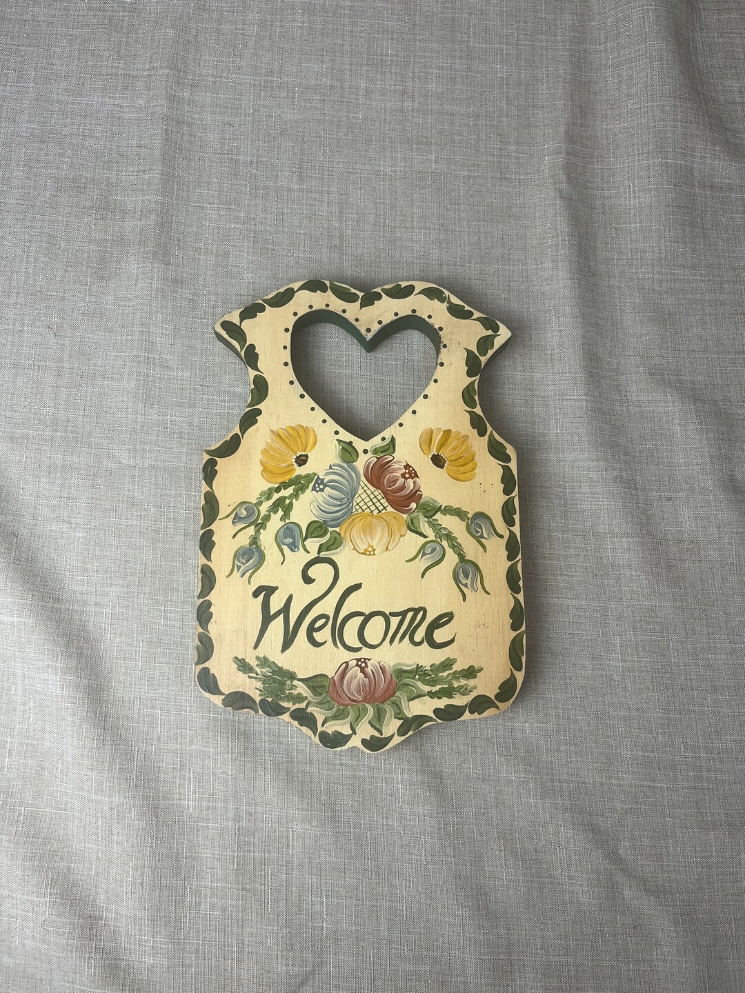 Charming Hand-painted Yellow Wooden Welcome Sign – Floral Design With ...