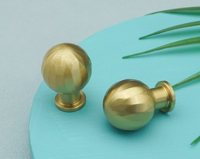 Hammer Drawer Knob Pull Wardrobe Pull Unique Pigeon Egg Design Dresser Knob Pull Brass Kitchen ...