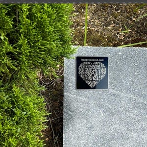 Memorial QR Code Plaque: Stainless Steel Grave Marker With Webpage - Etsy