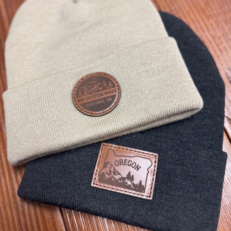 Custom made leather patch für hats - Etsy.de