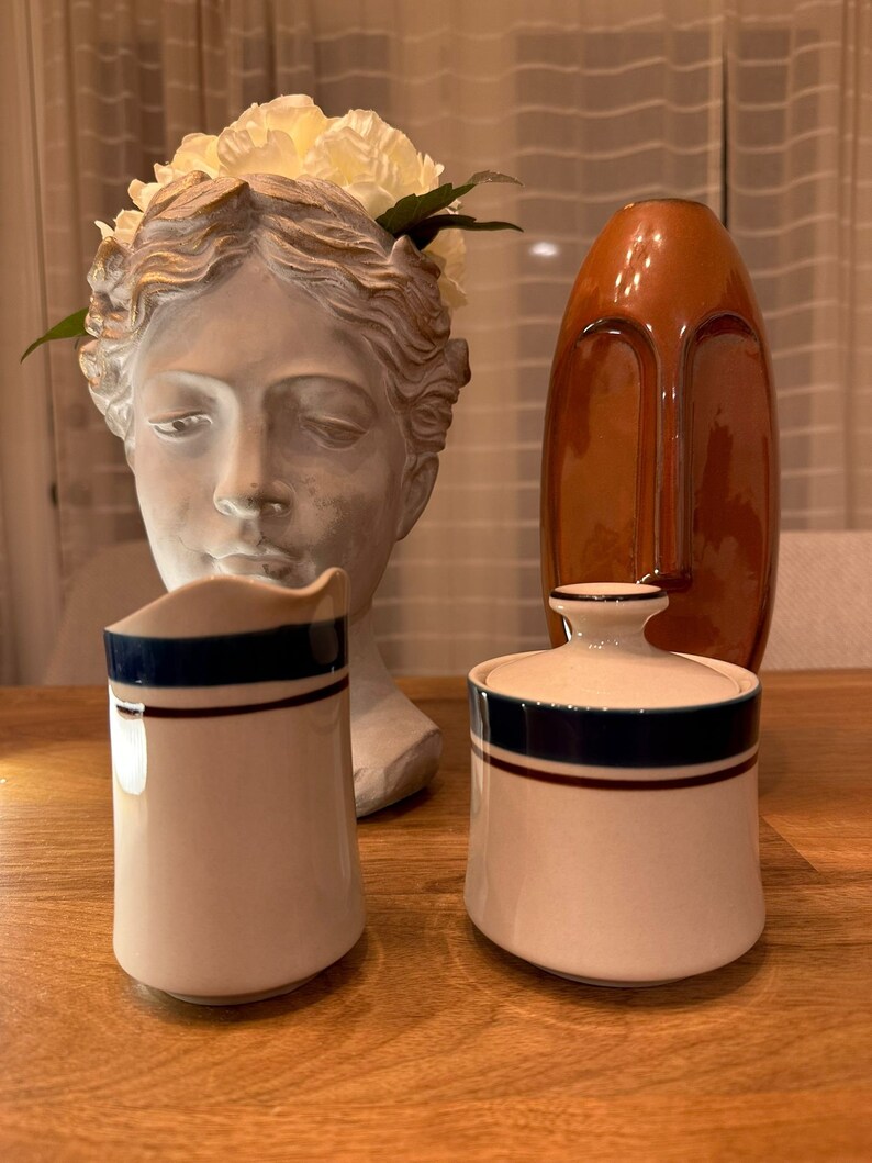 24 Dinnerware Set- Carousel Stoneware 802 Blue Japan- Discontinued ...