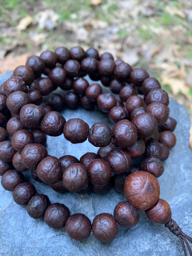 Collar Japa Mala con 108 semillas de Bodhi oscuras, hecho a mano en ...
