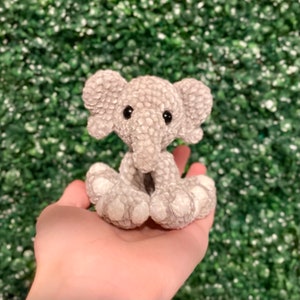 LOW-SEW Crochet Pattern: Enzo the Elephant (english) - Etsy