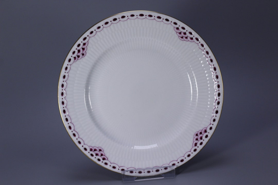 UNIQUE Royal Copenahgen Princess Purple 617 Porcelain's Dessert Plate ...
