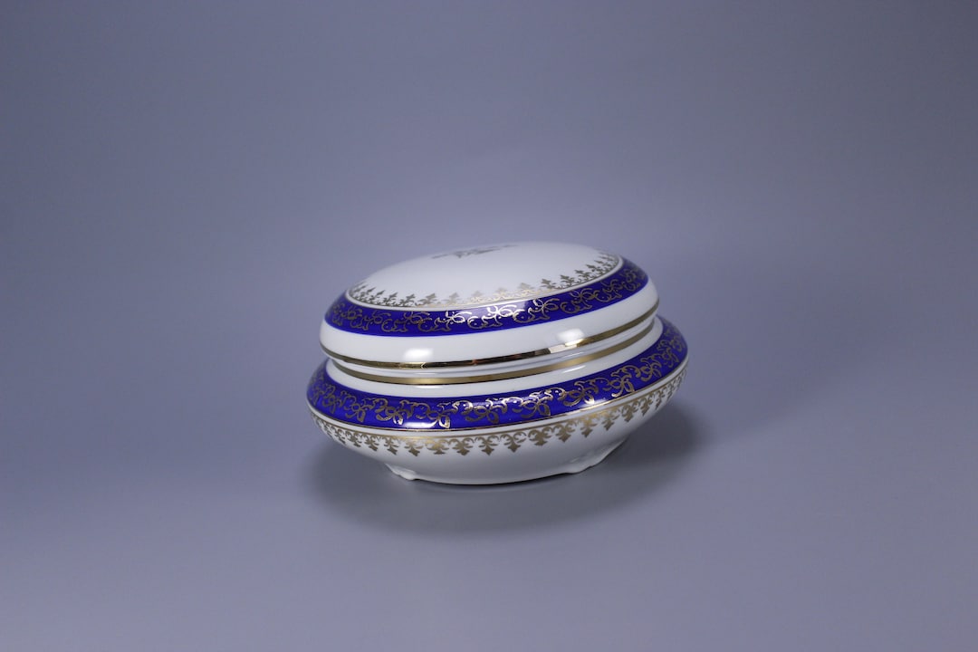 Cmielow Made in Poland Huge Porcelain Jewelry Box 1960's - Etsy