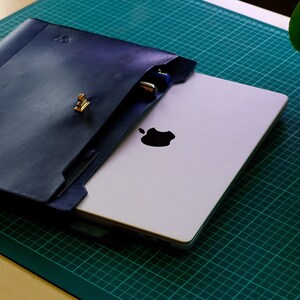 MacBook Briefcase, Documents Bag - Unique Hand-stitched & Premium ...