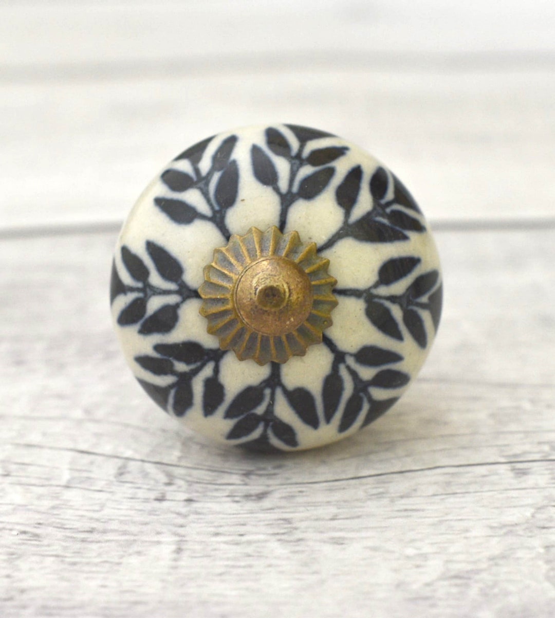 ARTISNO Vintage Style Black and White Ceramic Knobs for Kitchen Cabinets Bathroom Cupboards ...