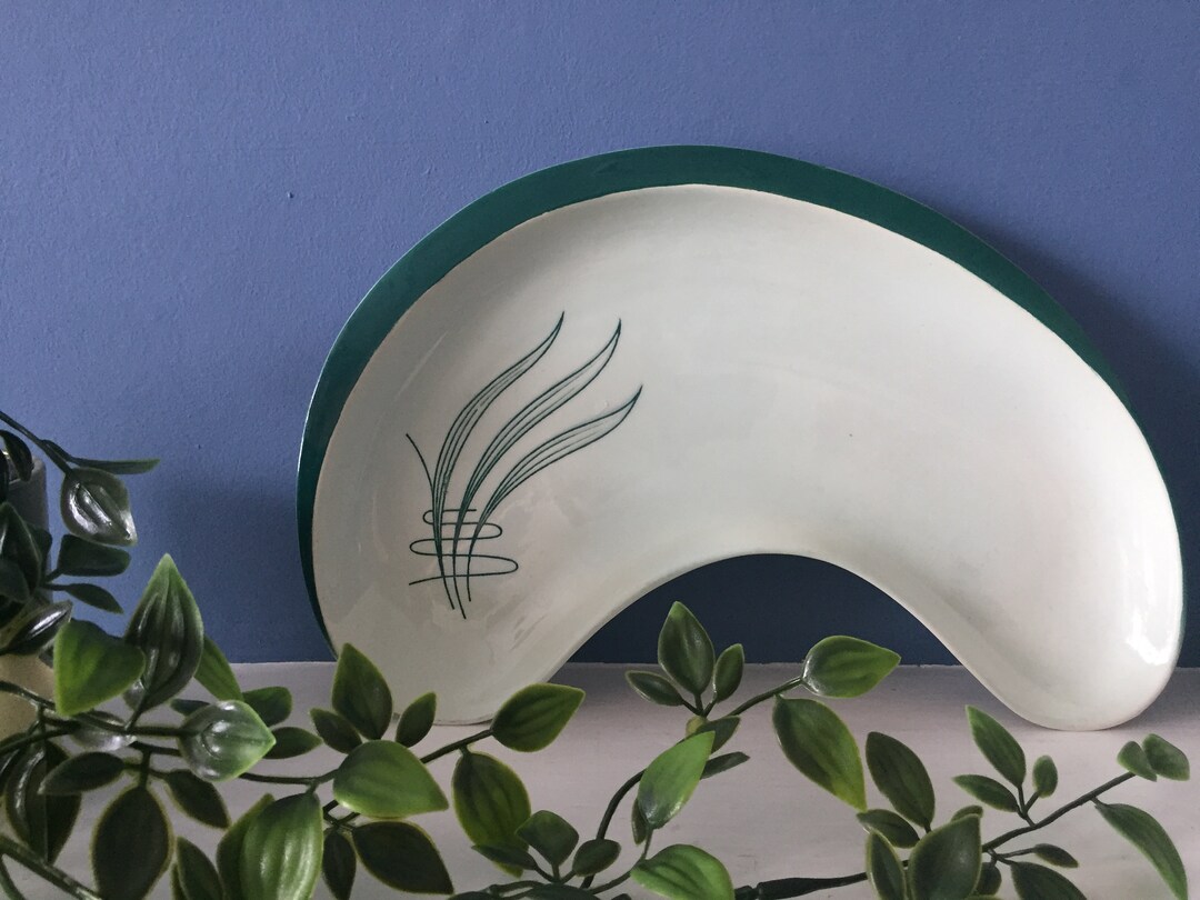 Set of Two Carlton Serving Plates With Windswept Design - Etsy