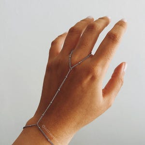 Delicate Hand Chain Boho Style Jewelry Waterproof Body Jewelry Hand ...