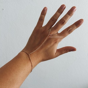Delicate Hand Chain Boho Style Jewelry Waterproof Body Jewelry Hand ...
