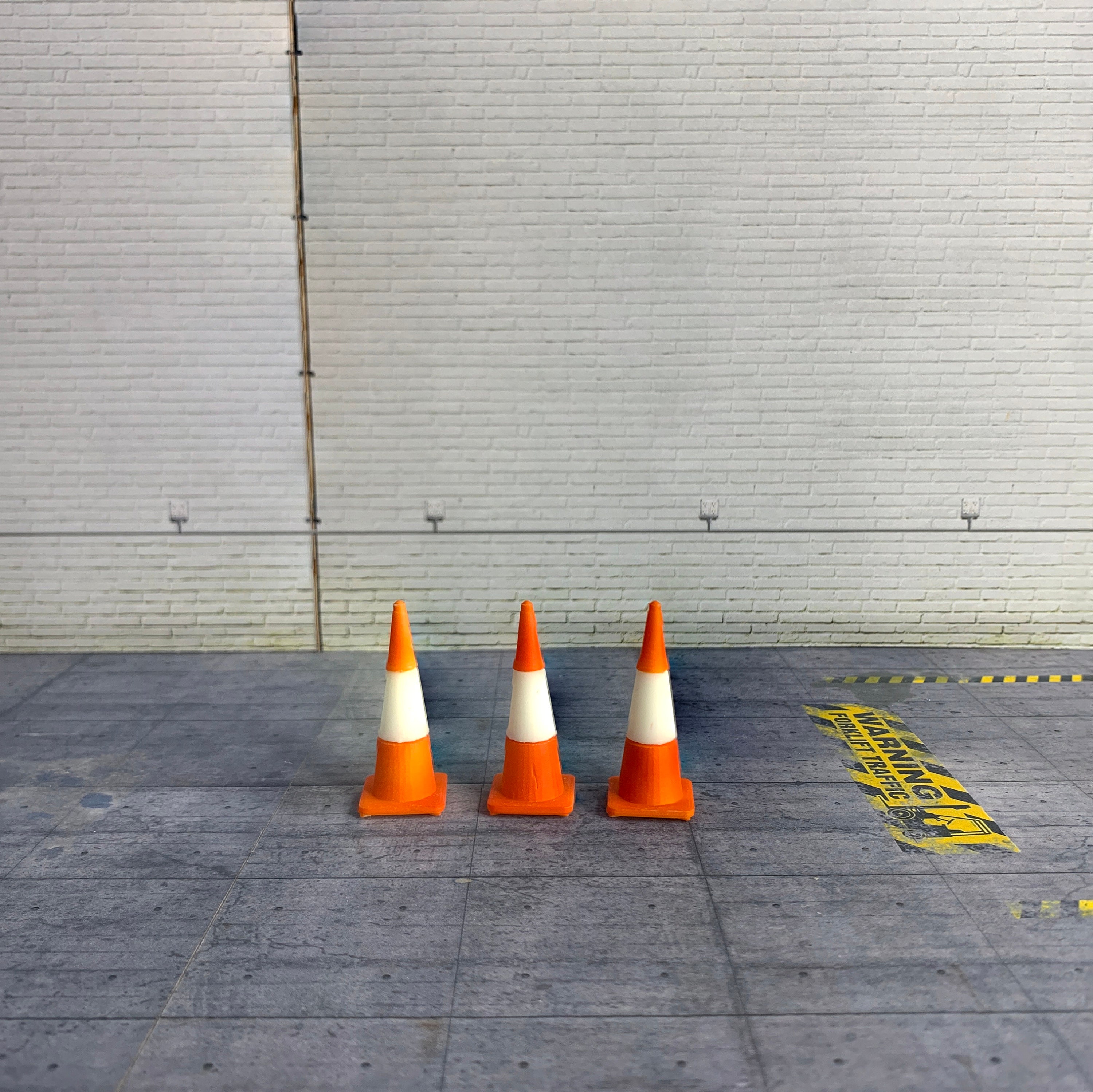 1:18 Scale Traffic Cones for Car Service Garage Diorama - Etsy