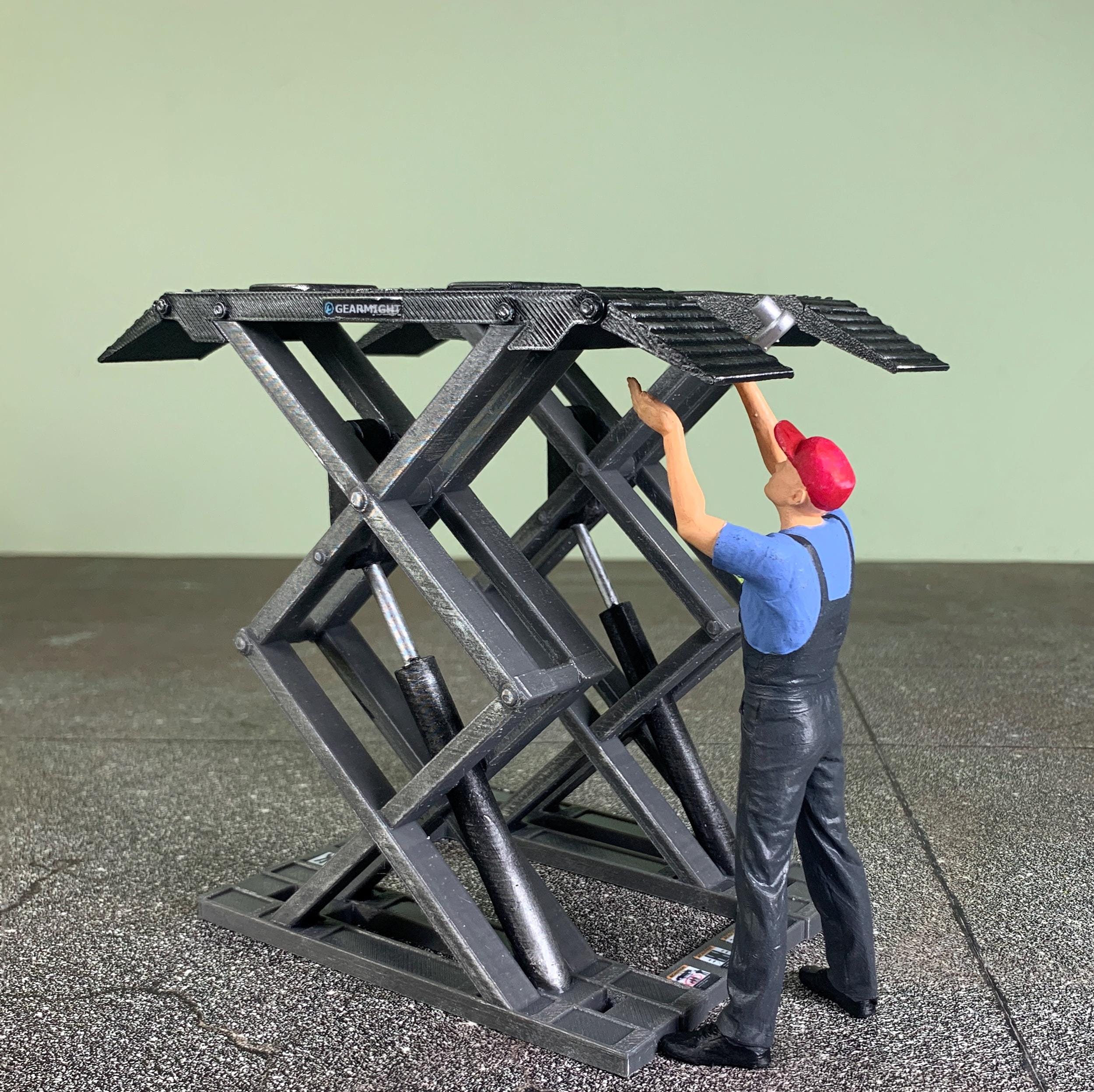 1:18 Scale Mechanic Figure With Wrench – Garage Diorama Man – Repair ...