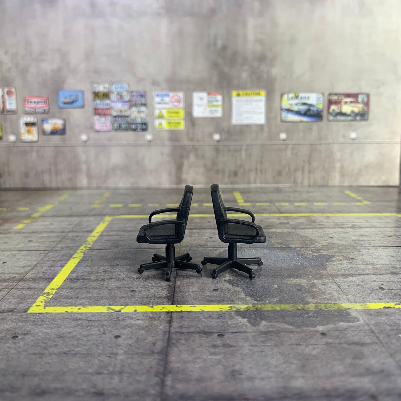 1-43 Scale Furniture Chairs for Diorama - Etsy
