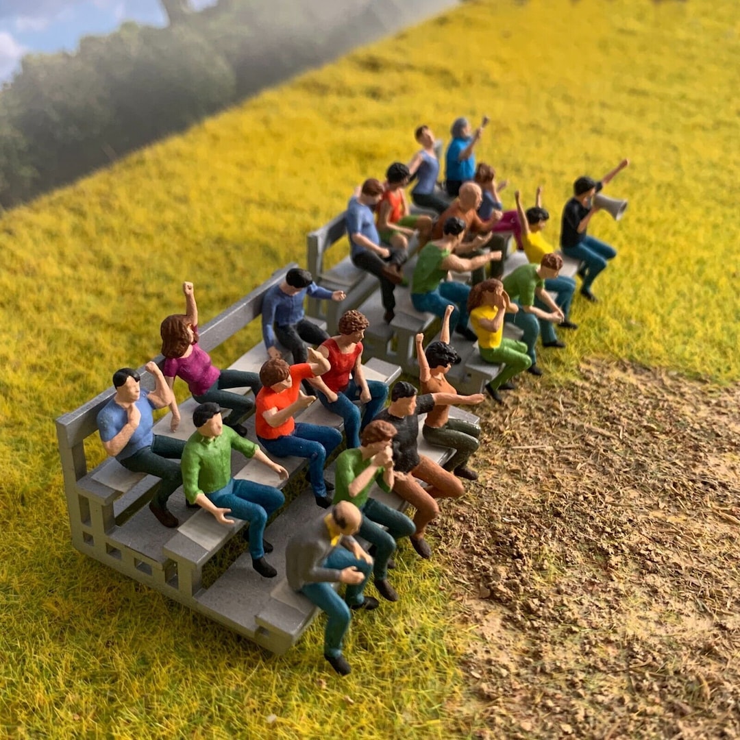 1-64 Scale Diorama WHOLESALE Supporters Funs Figurines Two Bleachers ...