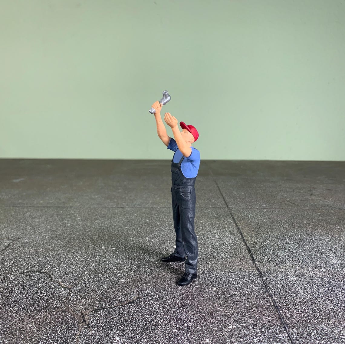 1:18 Scale Mechanic Figure With Wrench – Garage Diorama Man – Repair ...
