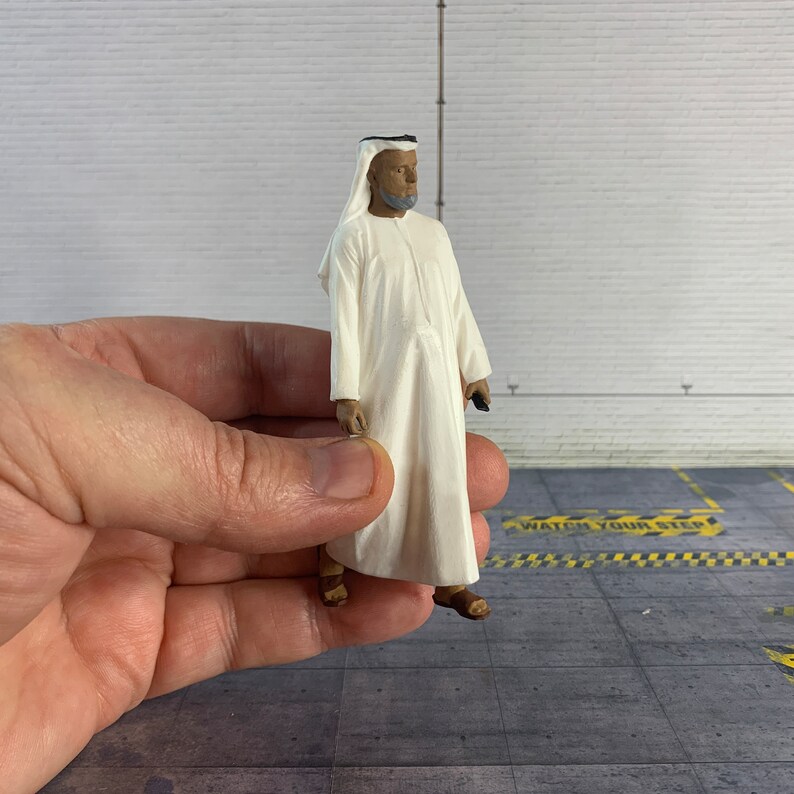 1:18 Scale Arabic Men Figures for Diorama - Etsy