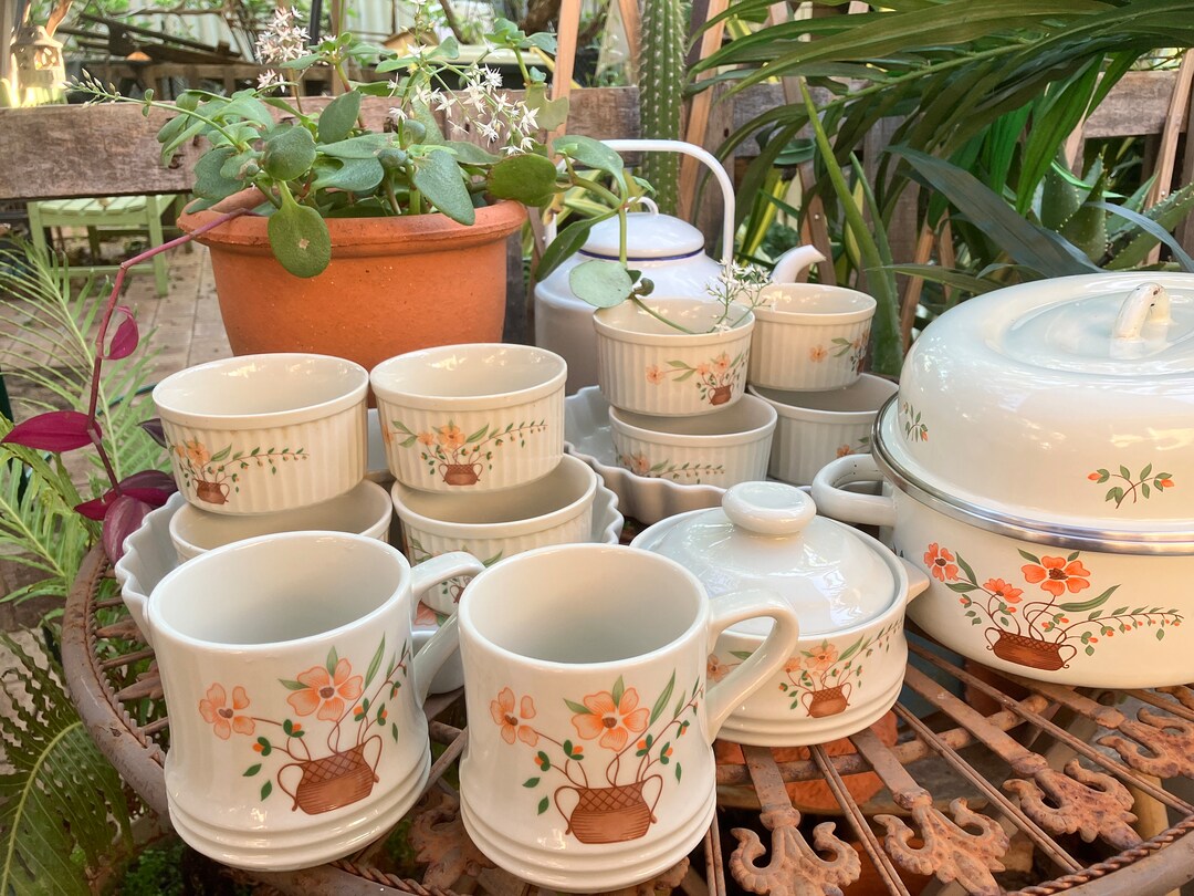 Vintage Ramekins Countryside Rustic Pretty Baking Dish Desert Soufflé ...