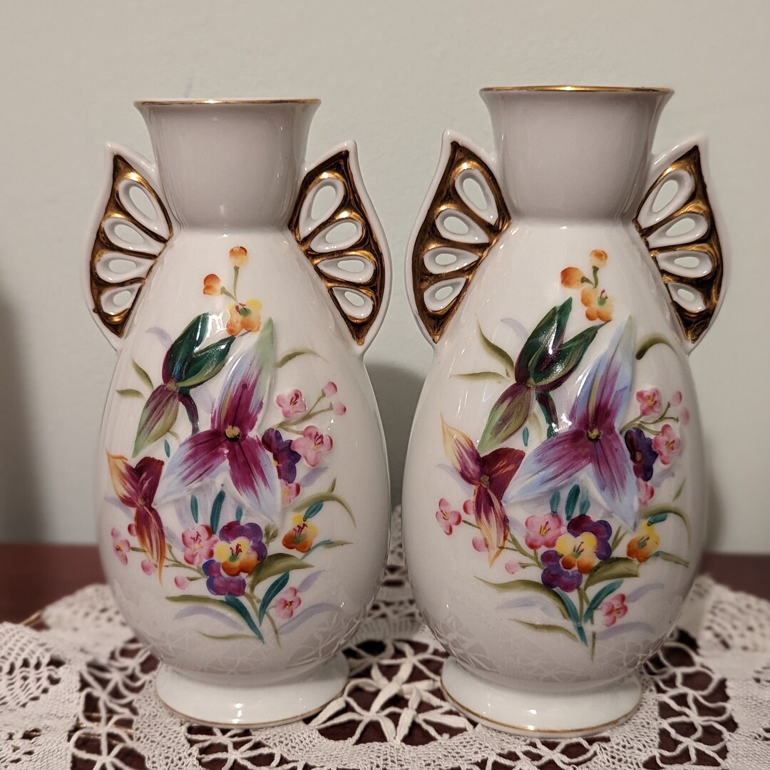 Vintage Pair of Ucagco China Vases - Etsy