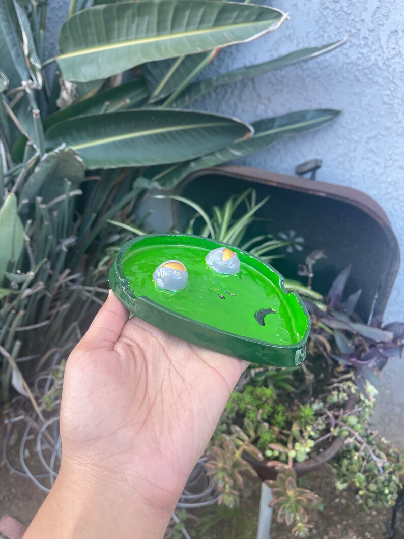 Gold Eyed Green Alien Ashtray, Alien Tray, Trinket Dish, Jewelry Dish ...