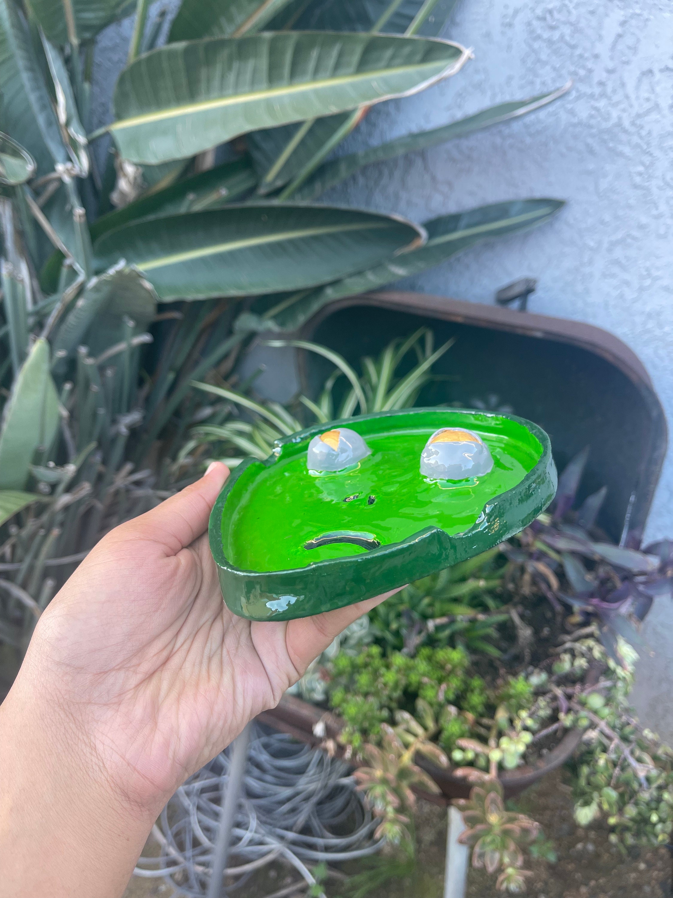 Gold Eyed Green Alien Ashtray, Alien Tray, Trinket Dish, Jewelry Dish ...