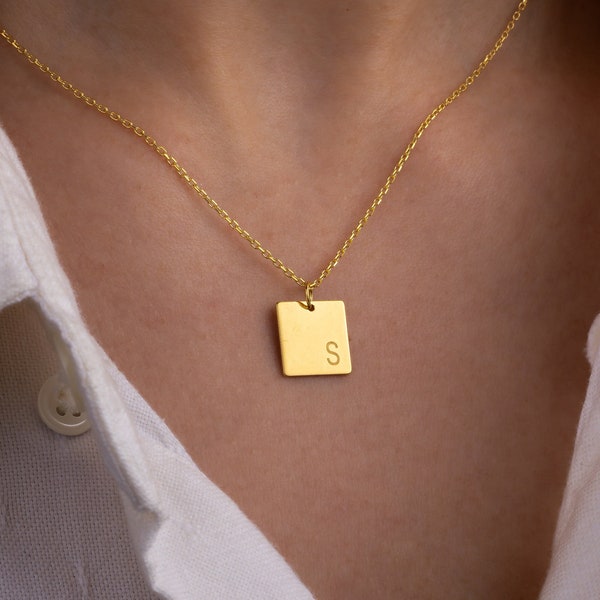 Square Pendant Name Necklace - Etsy