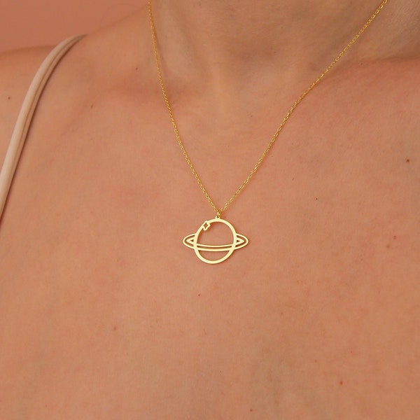 Heart Saturn Gold Necklace - Etsy