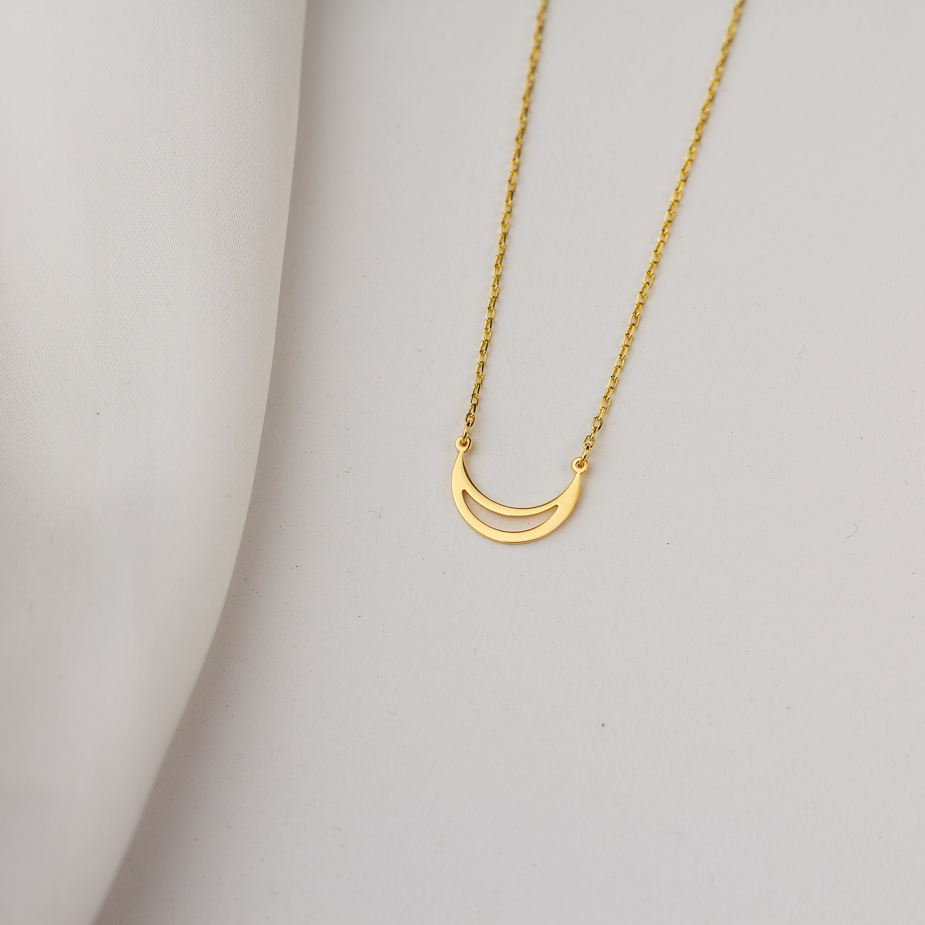 Minimal Crescent Moon Gold Necklace 14k Solid Gold Crescent - Etsy