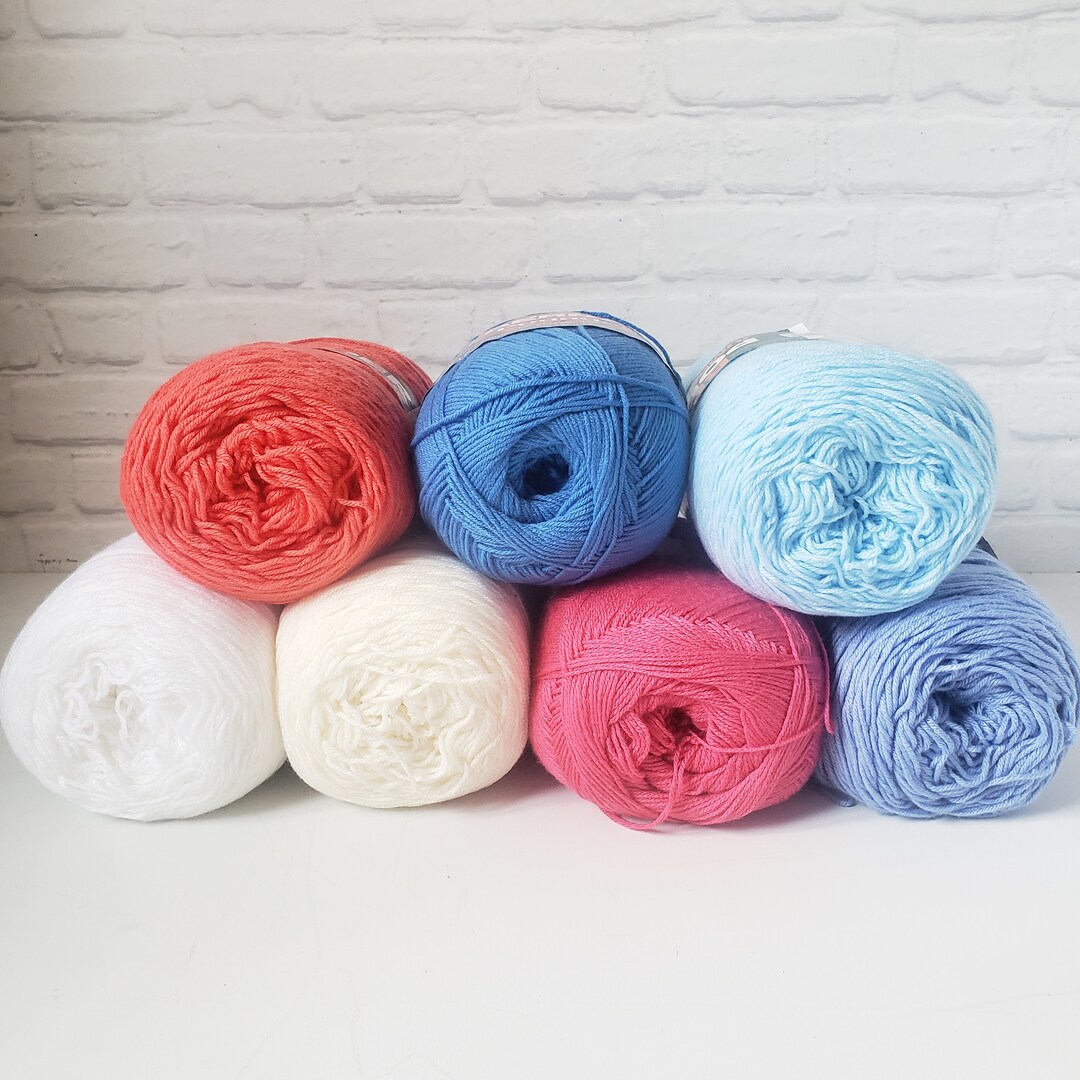 Bernat Pounder Yarn, 454 Grams 16 Oz, Worsted 4 Ply No Dye Lot Discontinued, White, Periwinkle ...