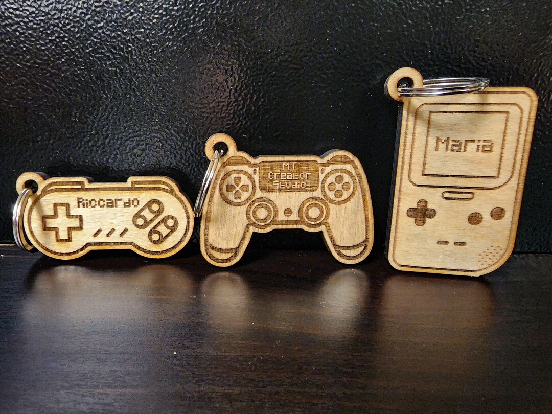 Custom Gaming Keychain, Personalized Wooden Keychain, Gaming Gift for ...