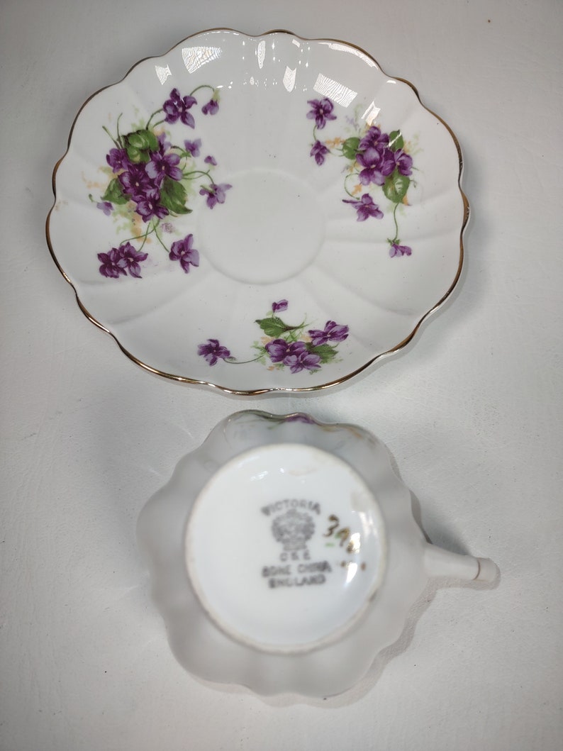 Victoria Bone China English Teacup With Violets - Etsy