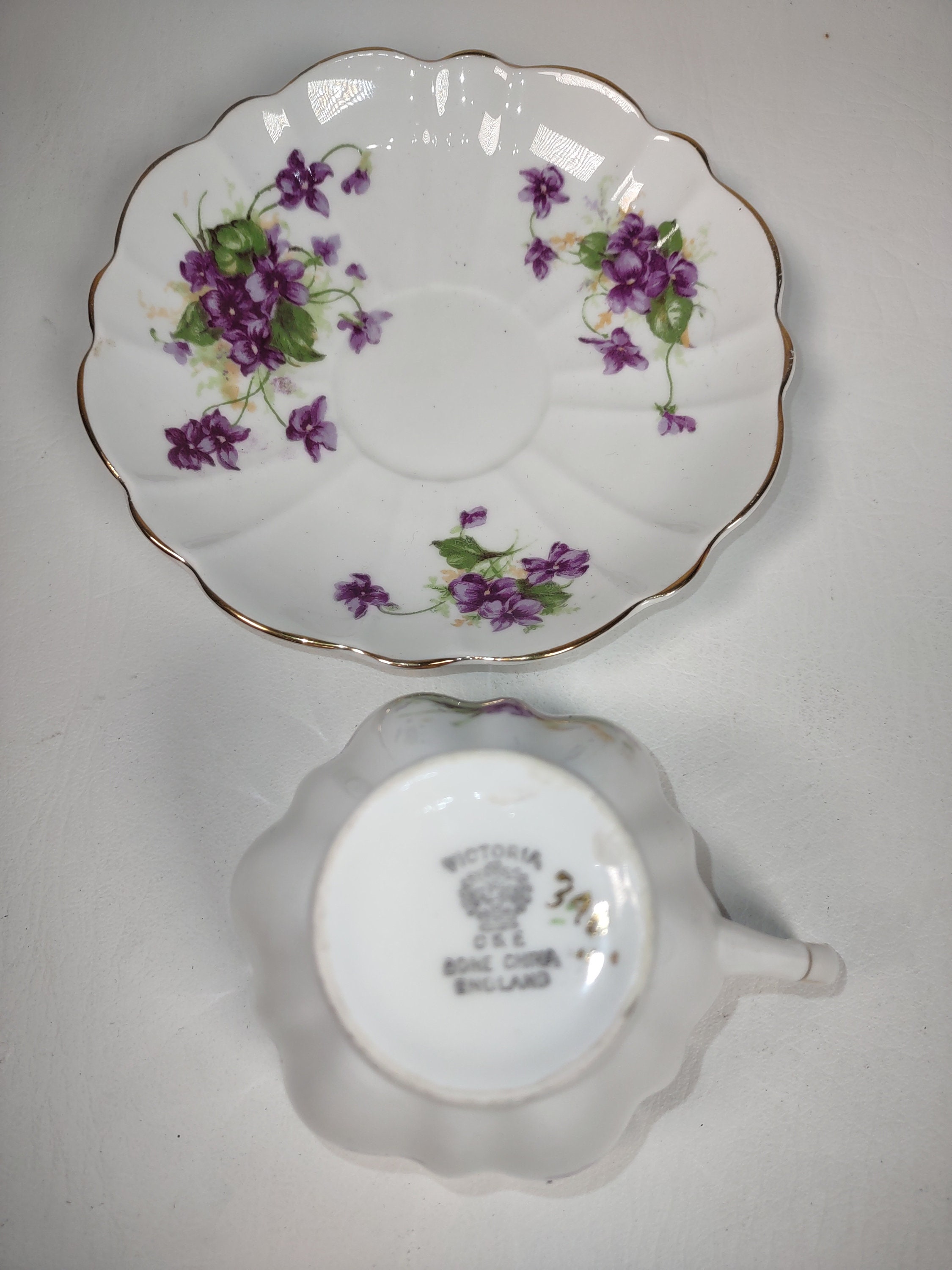 Victoria Bone China English Teacup With Violets - Etsy
