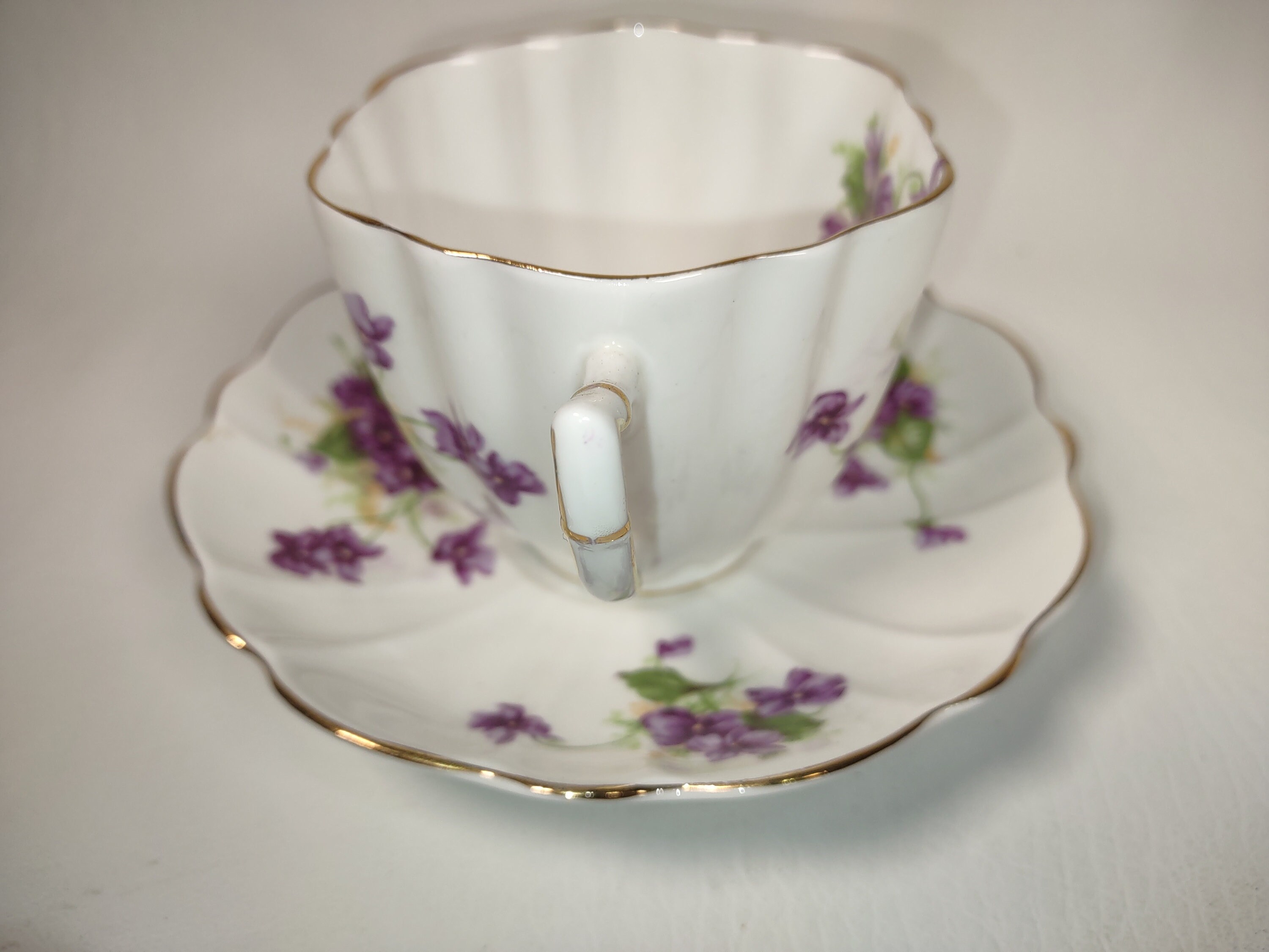 Victoria Bone China English Teacup With Violets - Etsy