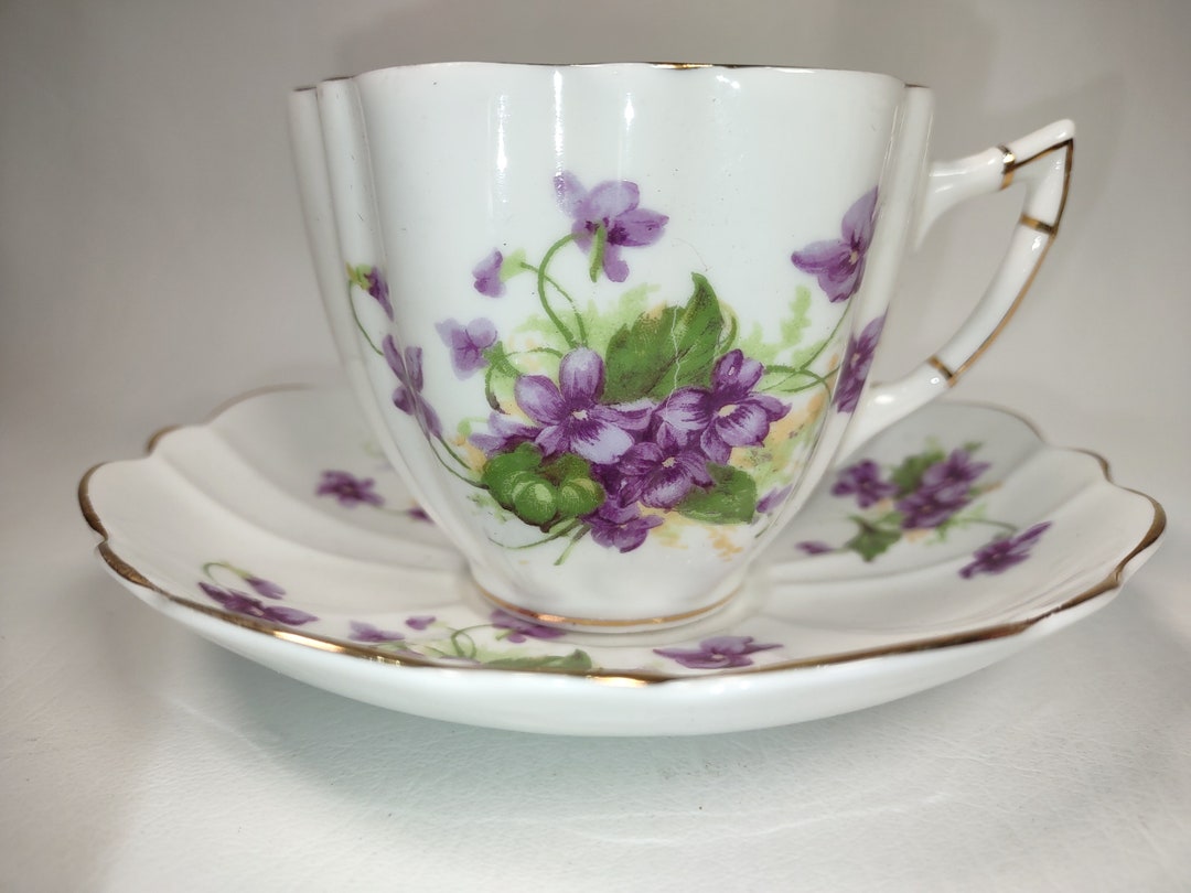 Victoria Bone China English Teacup With Violets - Etsy