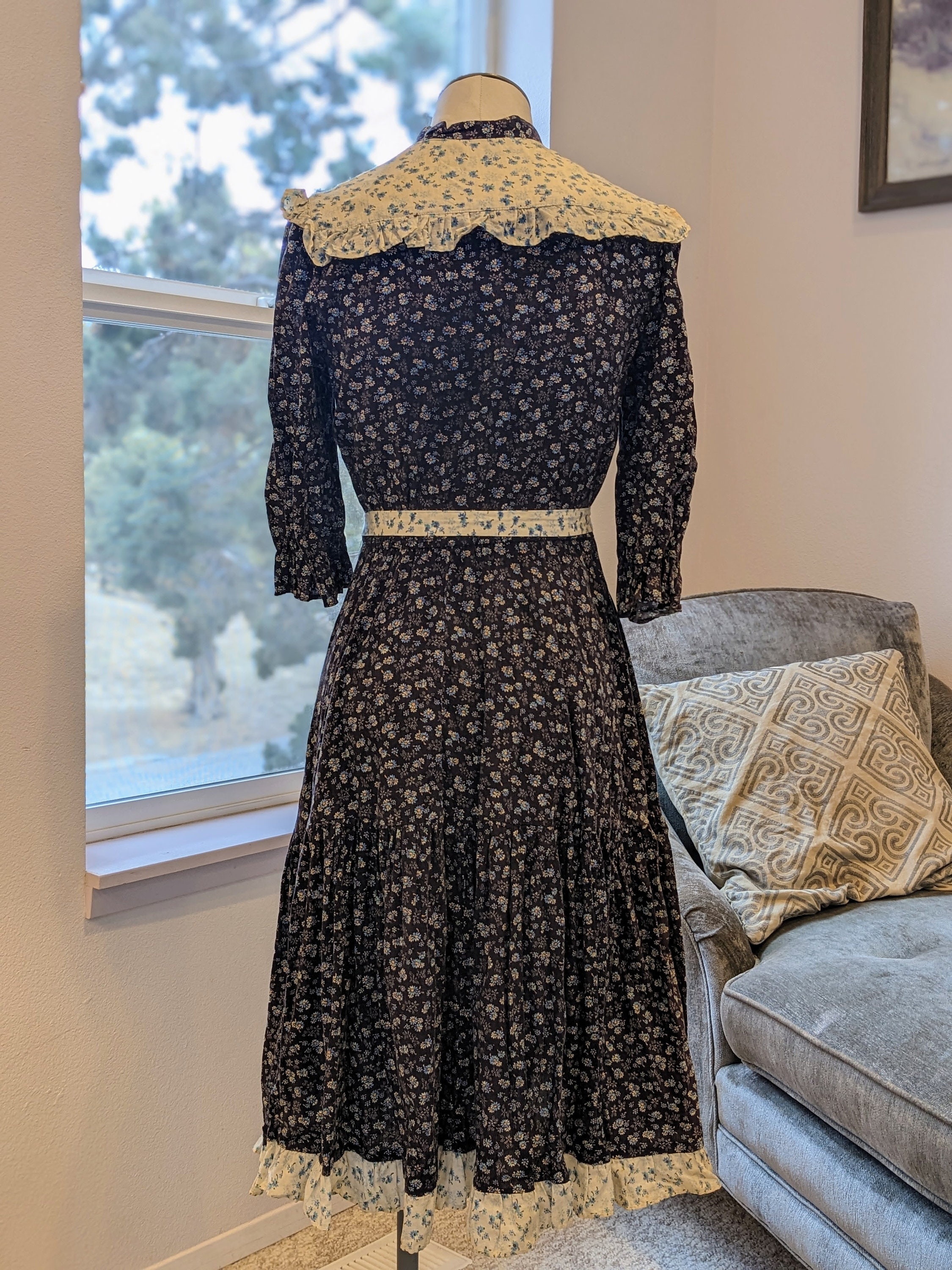 Vintage Prairie Farm Western Cottage Core Floral Dress W/ Button Neck ...