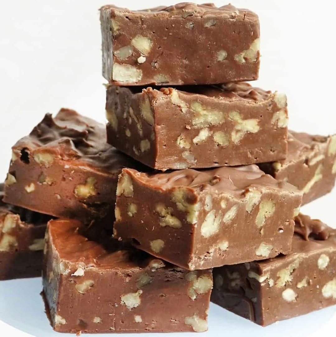 Chocolate Walnut Fudge 1/2 Pound, Gourmet Fudge, Homemade Candy Fudge ...