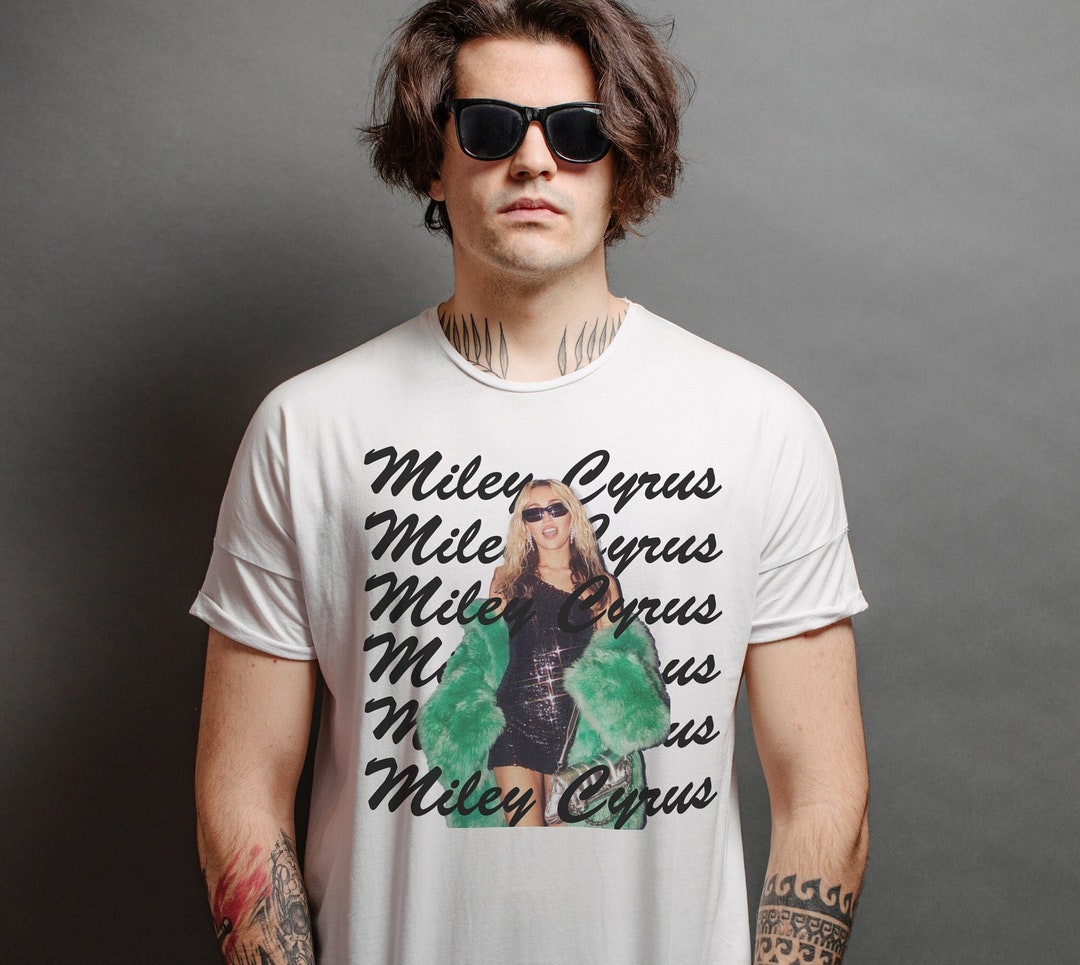 Miley Cyrus Graphic T-shirt. Graphic T-shirt Featuring Miley Cyrus ...