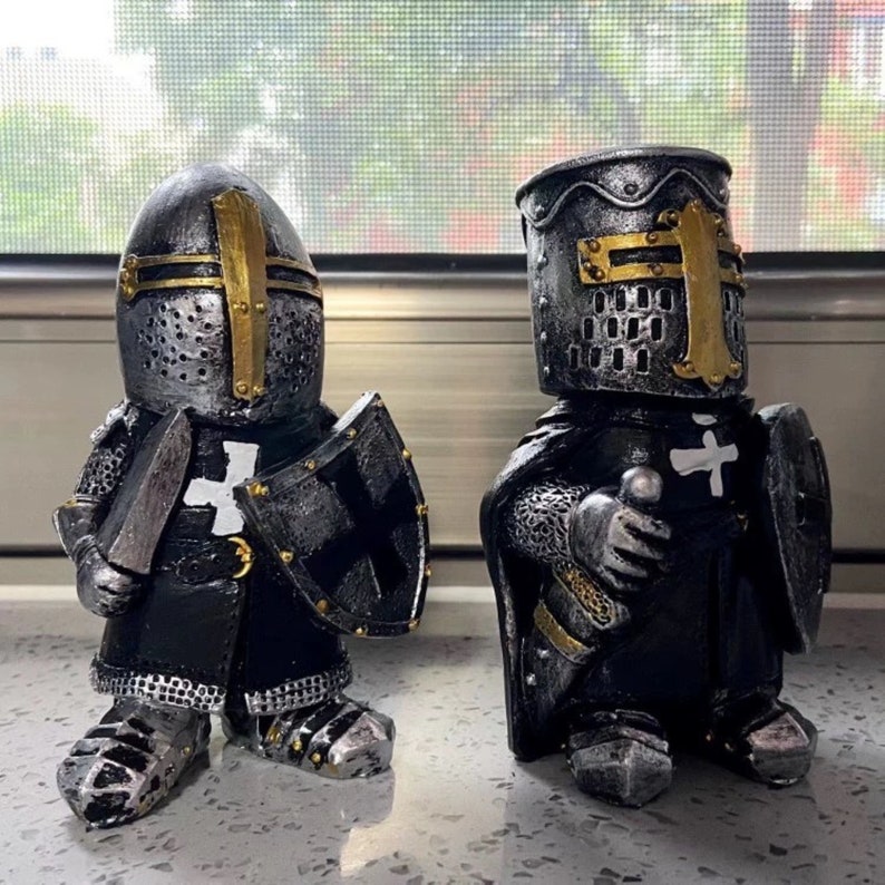 Garden Knight Statue,knight Toy , Out Door Yard Ornaments,funny ...