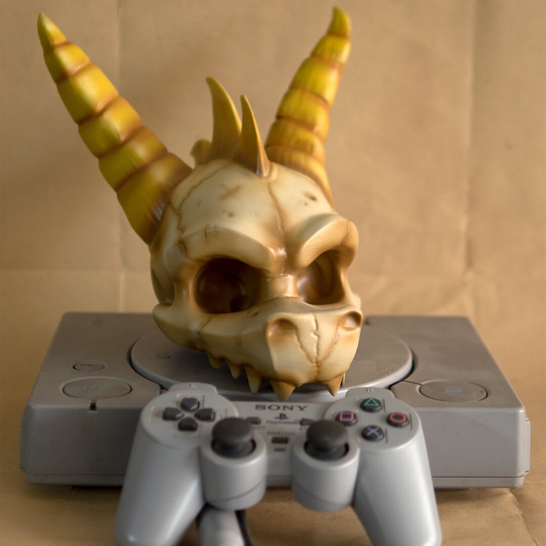 Spyro the Dragon Skull Figure 1:1 Scale- Playstation Classic - Classic ...
