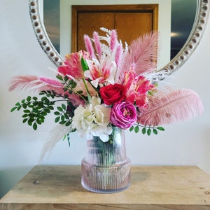 Modern Boho Pink Feather Floral Arrangement - Etsy