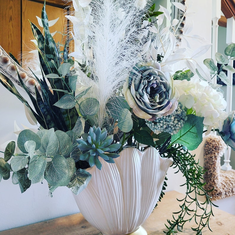 Modern Neutral Coastal Floral Arrangement in Gold & White Seashell Vase ...