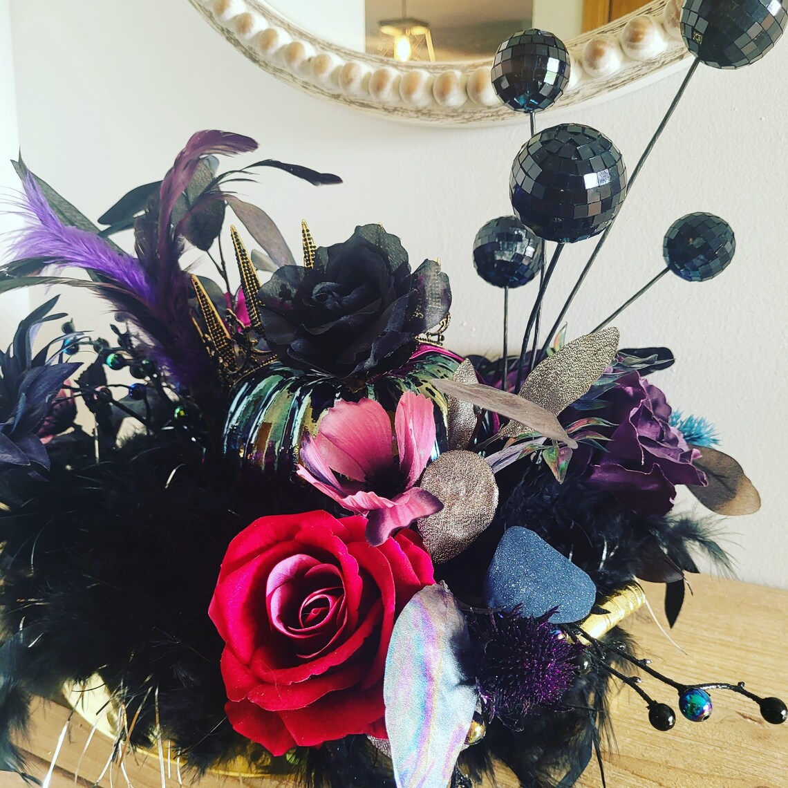 Modern Halloween Centerpiece With Lighted Pumpkin & Crown Dark Raven ...